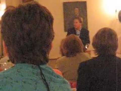 NPR's Tom Ashbrook talks about research & blogs - YouTube