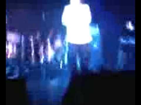 Mobile Video of Shahram Solati Live in Concert Singing \