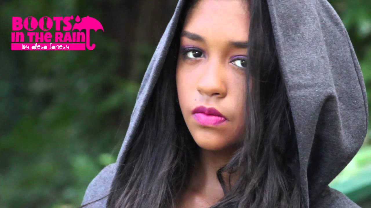 Alexa Modela Tu Estilo Short - YouTube
