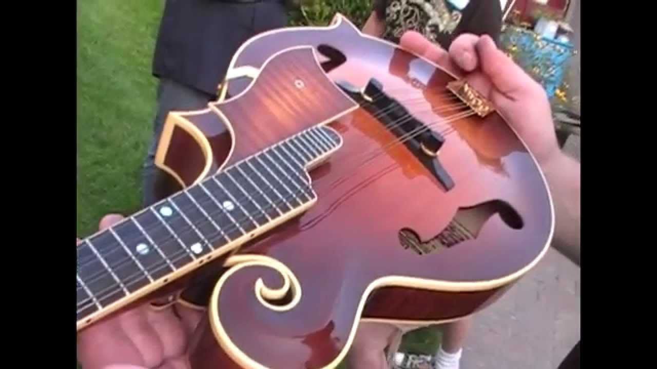 Heritage H 5 Mandolin - YouTube