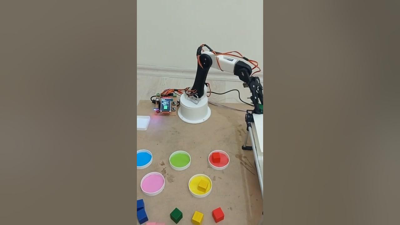 Arduino Ile 5 Farklı Renk Ayıran 6 Dof Robot Kol Konvoyorlu Youtube
