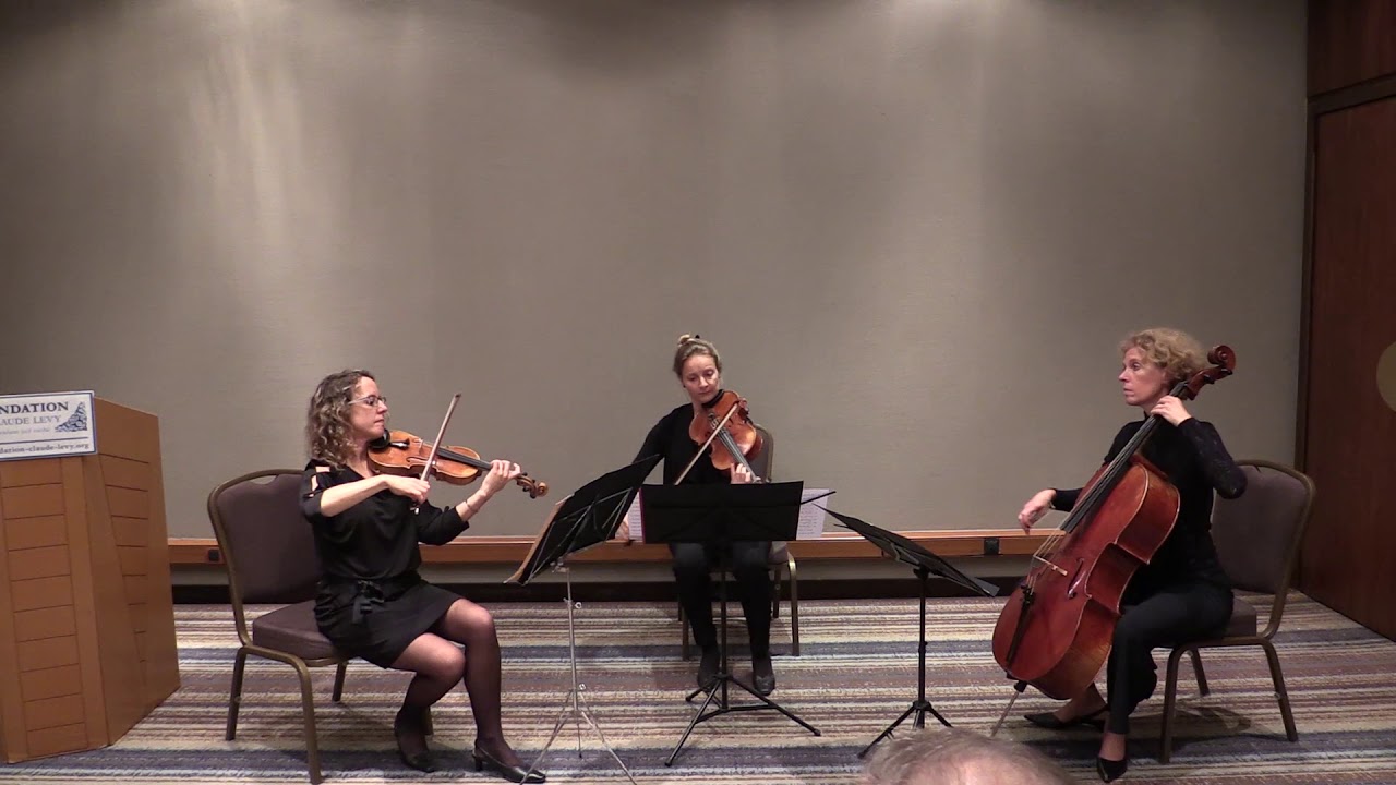 Interlude musical - Final - YouTube