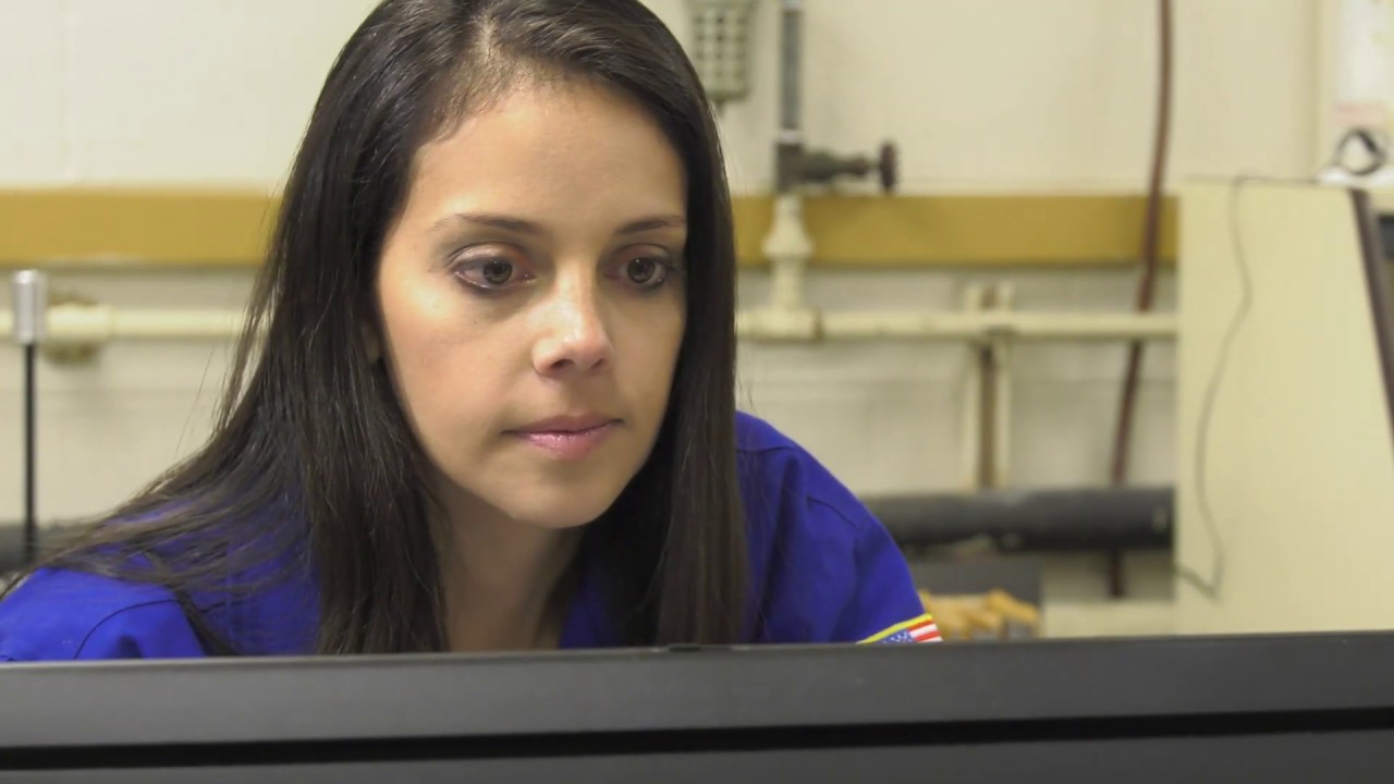 NASA Engineer Sara Rengifo Fulfills Childhood Dream of Working for ...