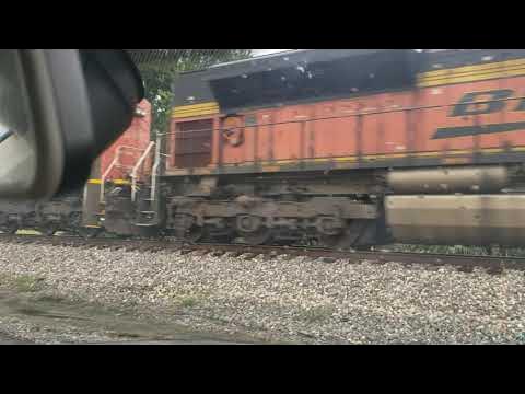 BNSF 9198 & Canadian National 5640 Freight Train - YouTube