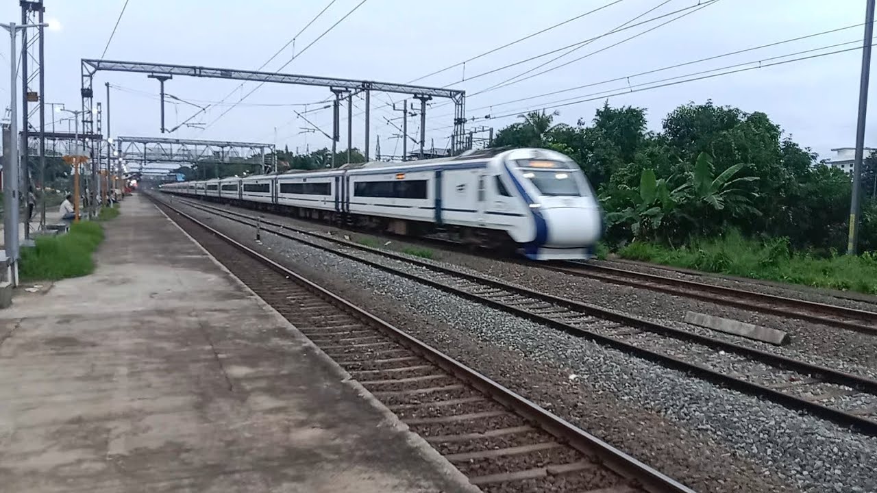 Ghar ke baju wala aap ke tarki ko kaise dekhata hail lMani bhushan ...