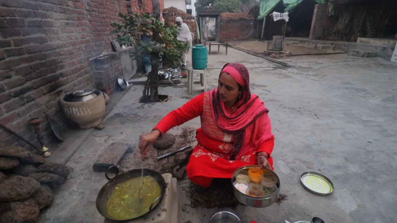 Indian Village Desi Style Hari Matar Nimona Recipe | Village Kitchen ...