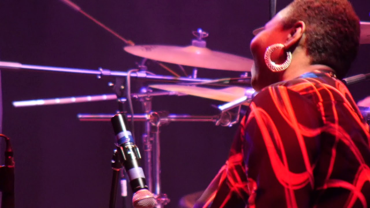 Louis Nurse Clive Zanda Full Concert Central Bank - YouTube