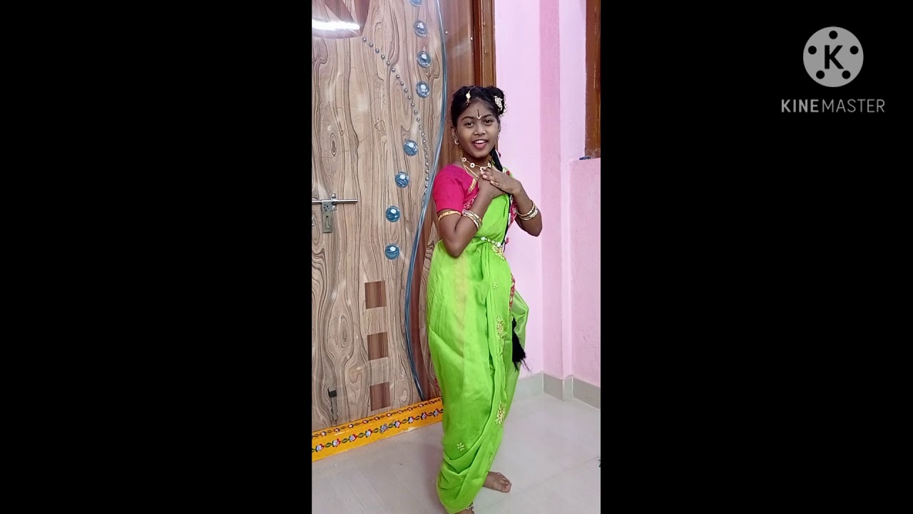 mukundha mukundha full dance - YouTube
