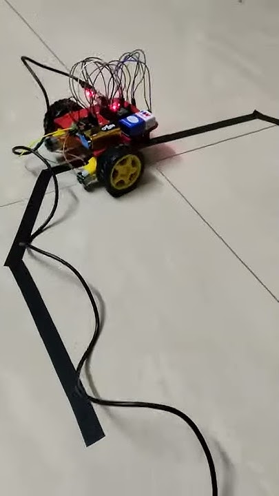 Line follower robot using Arduino -Project assignment for Skyfi Labs online course -by Varun ...