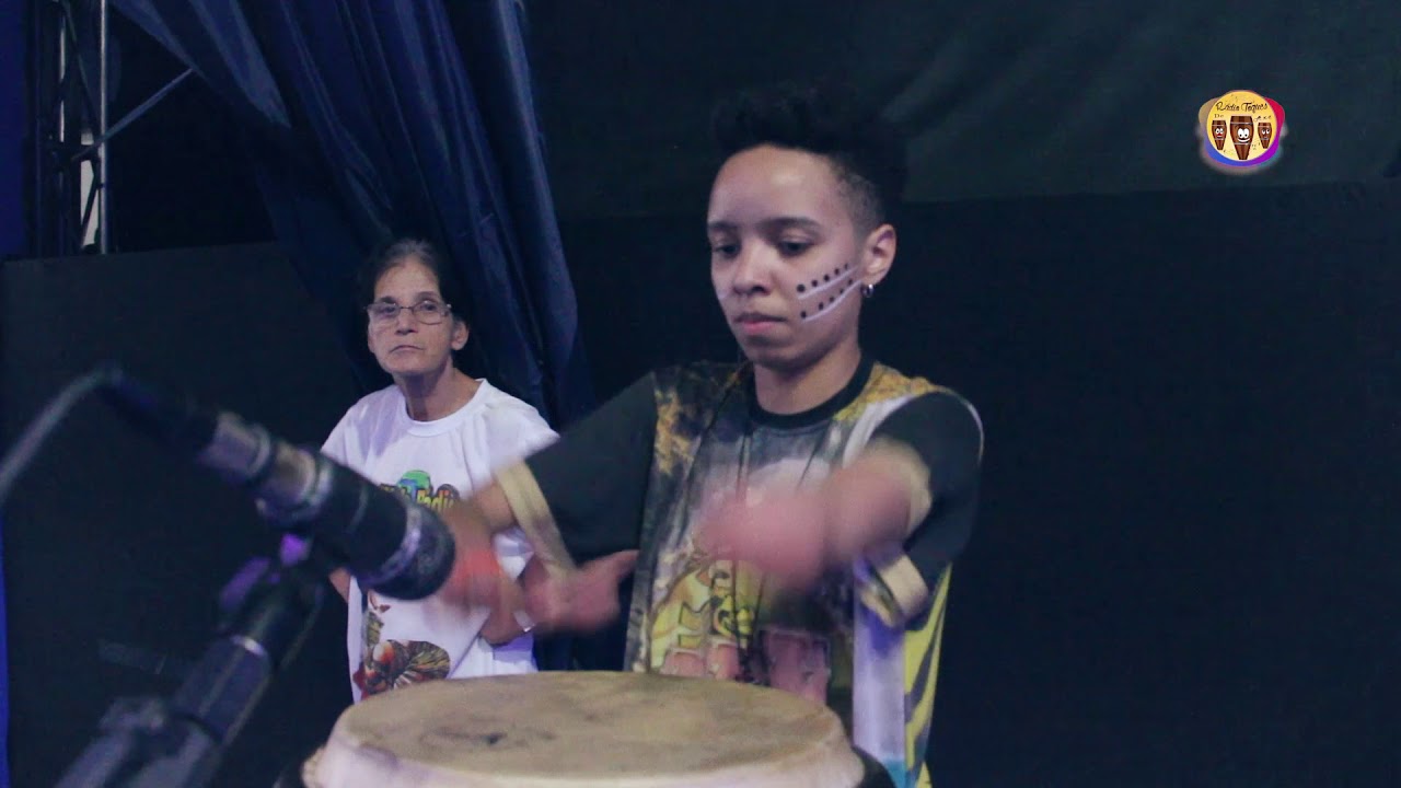 Apresentação Curimba Solo Feminino Thami Coutinho| Grupo Filhos do Ouro ...