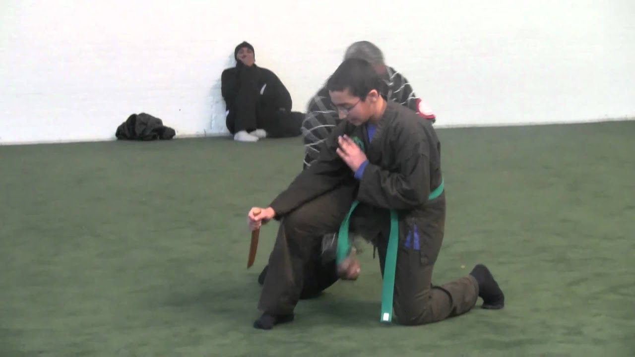 School of the fight Arts:Tanto vs Tanto - YouTube
