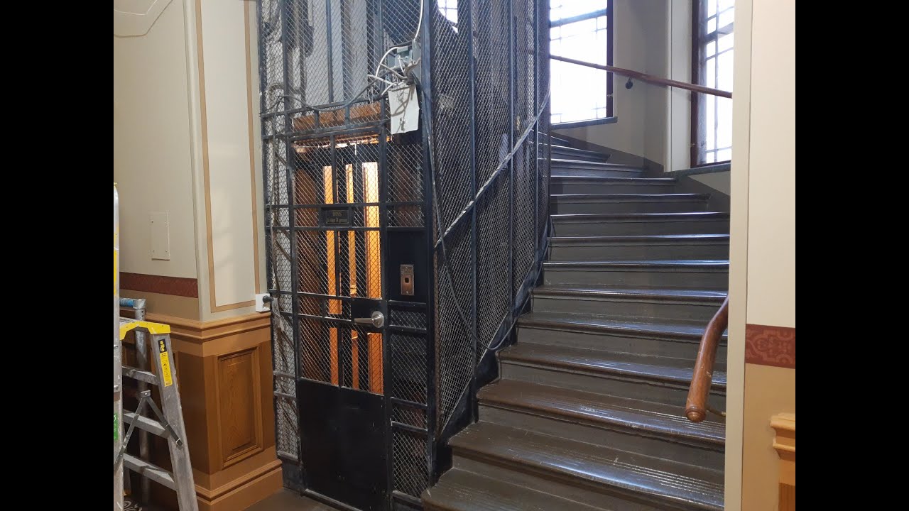 Small vintage elevator of an unknown brand at Drottninggatan 59 in ...