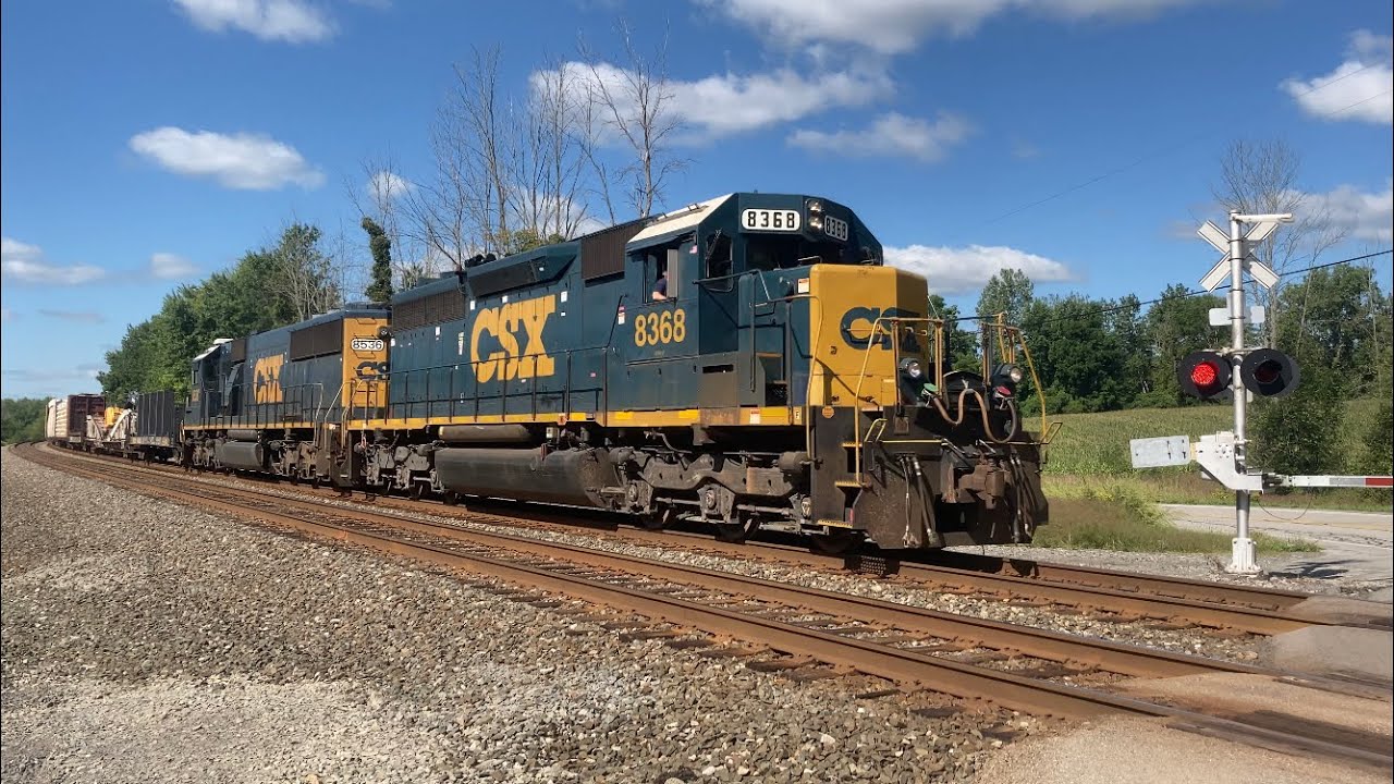 CSX Q560 with a sd40-2 and sd50-3 lead - YouTube