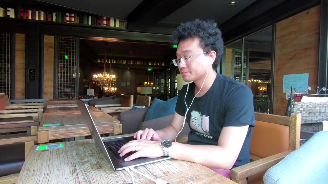 自雇程序员的一天 | A day in the life of a self-employed programmer (aka indie hacker) - YouTube