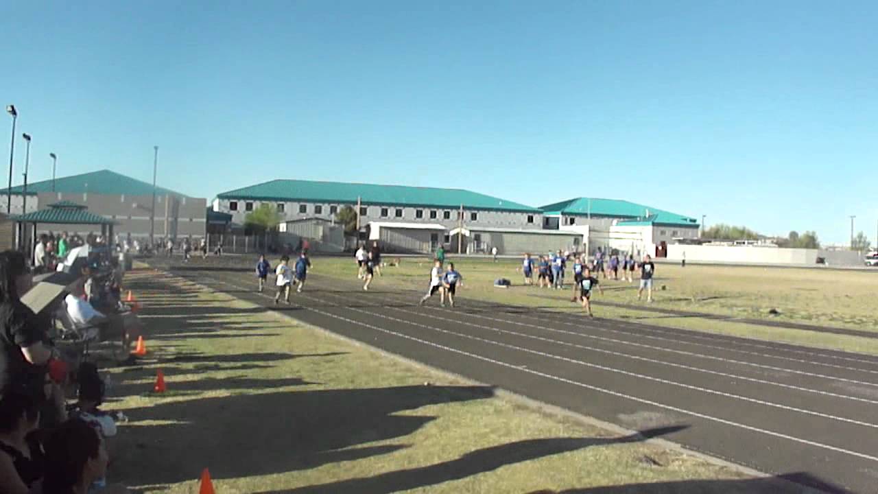 robert deal #53 50m dash 1st grader against 2nd and 3rd graders - YouTube