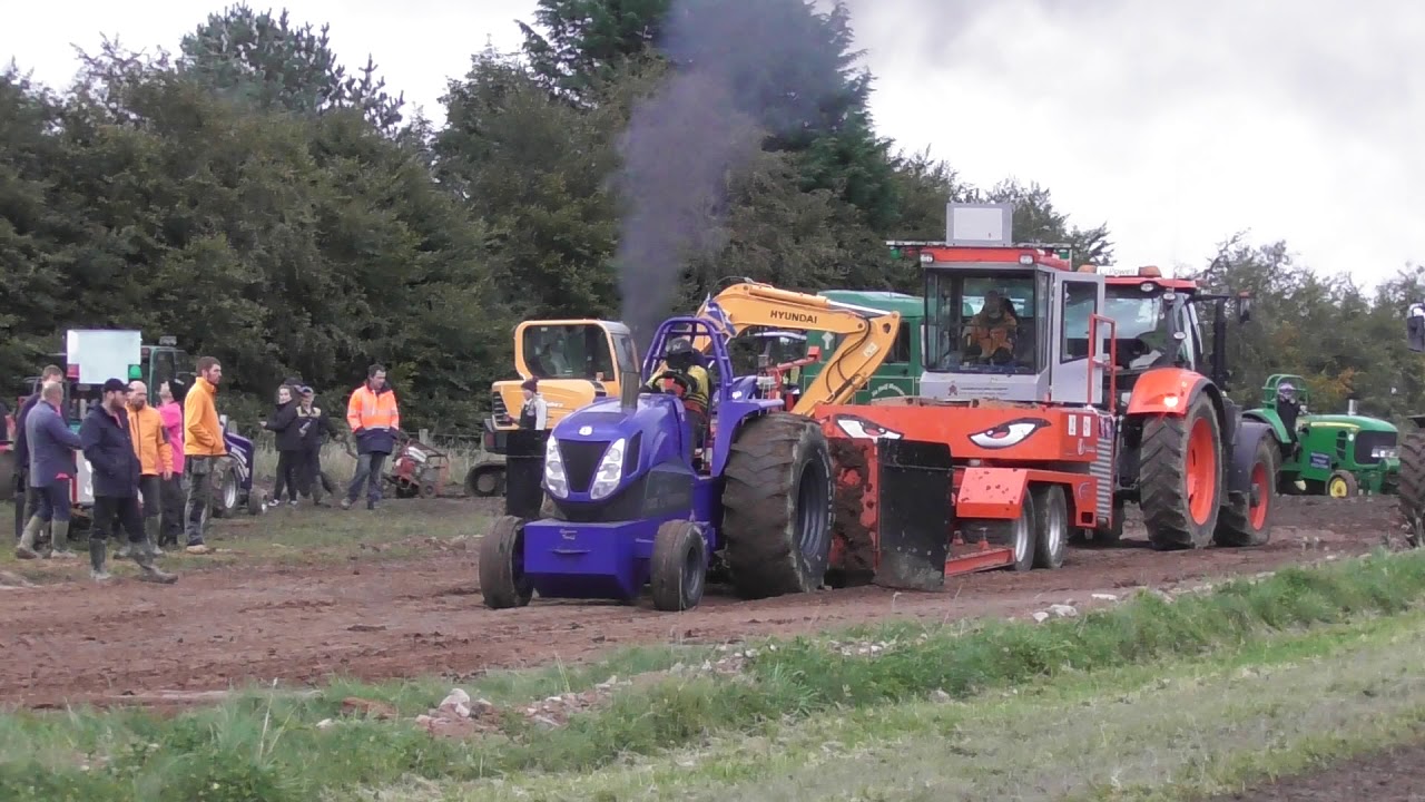 Huntly tractor pulling 2019 5 - YouTube