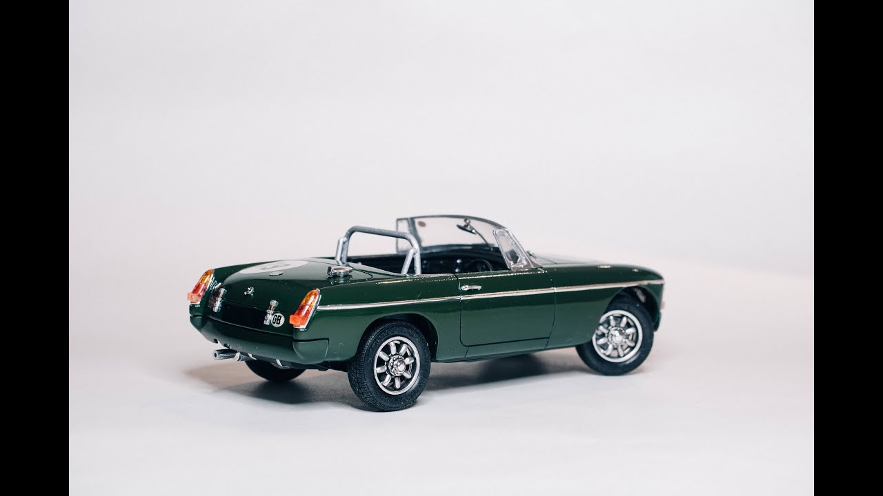 Aoshima MGB Club Racing Version Scale Model - YouTube