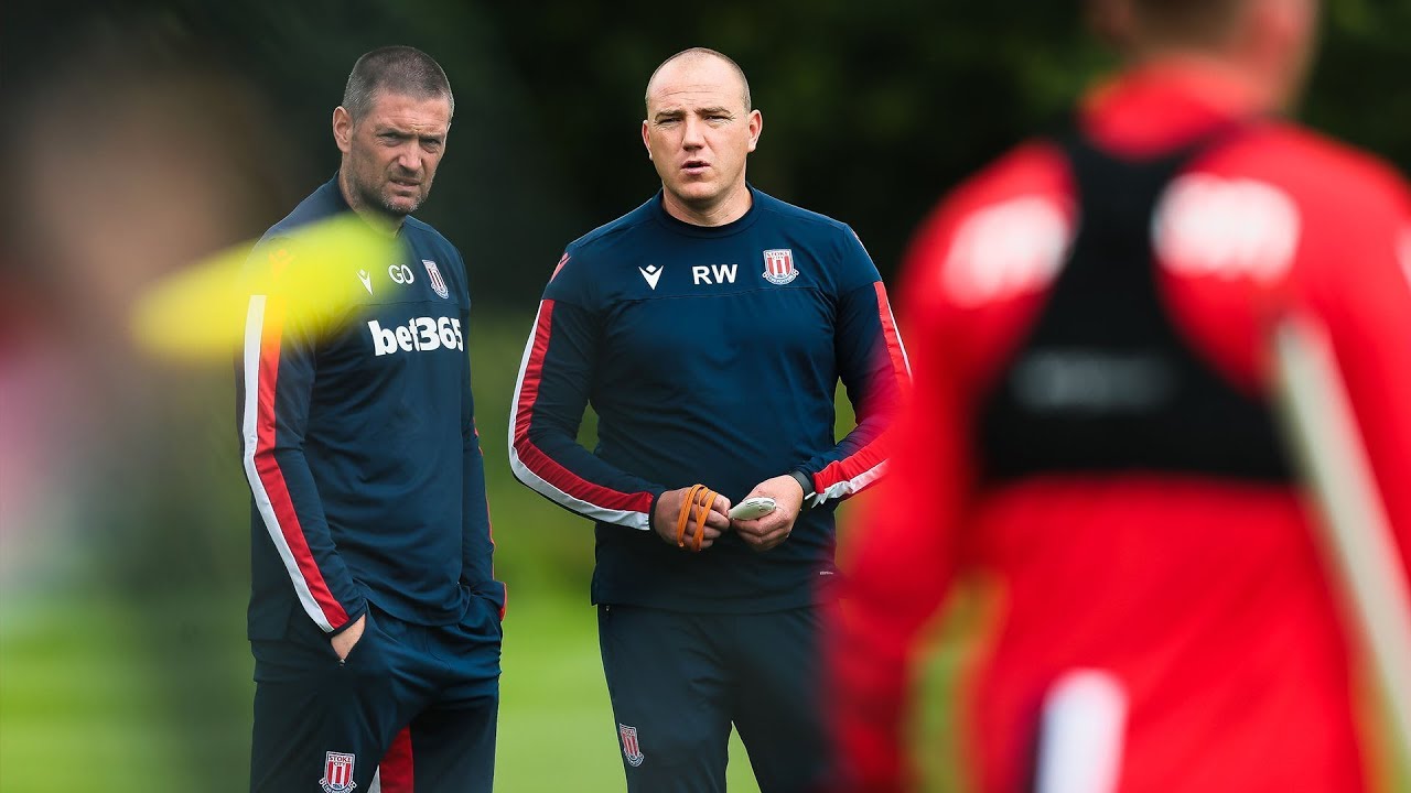 Richard Walker Previews FA Youth Cup Encounter - YouTube