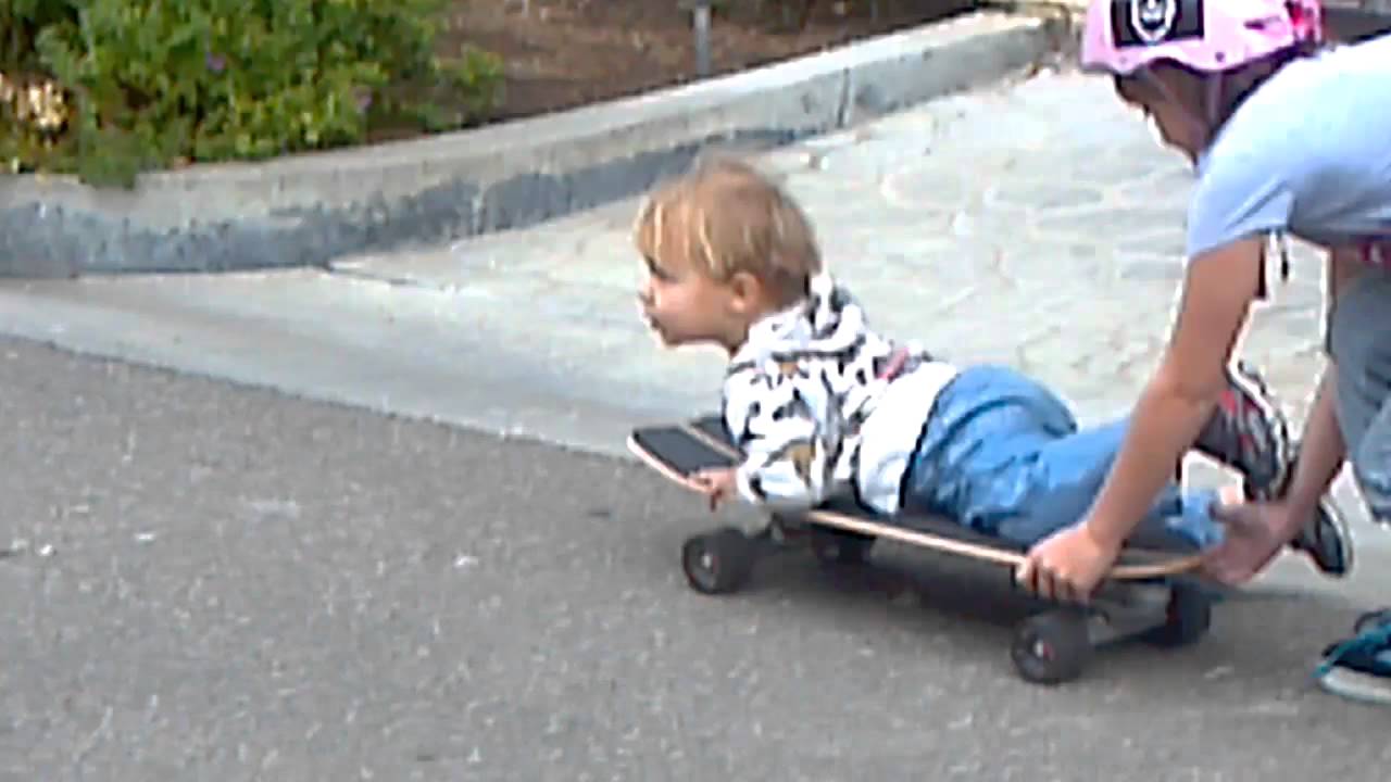 Dylan skateboarding 2 - YouTube