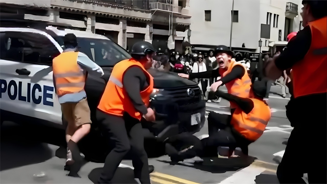 When Cars Don't Stop For Protesters - YouTube