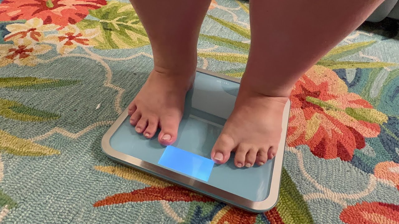 How Fat Is Katie? 500lbs Max Scale Unboxing - YouTube