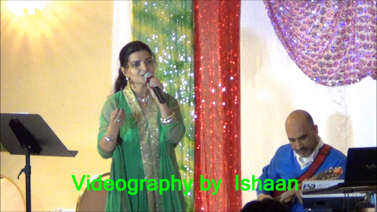 Manmeet Kaur sang a Medley at Singer Mohammed Aslam Night - YouTube