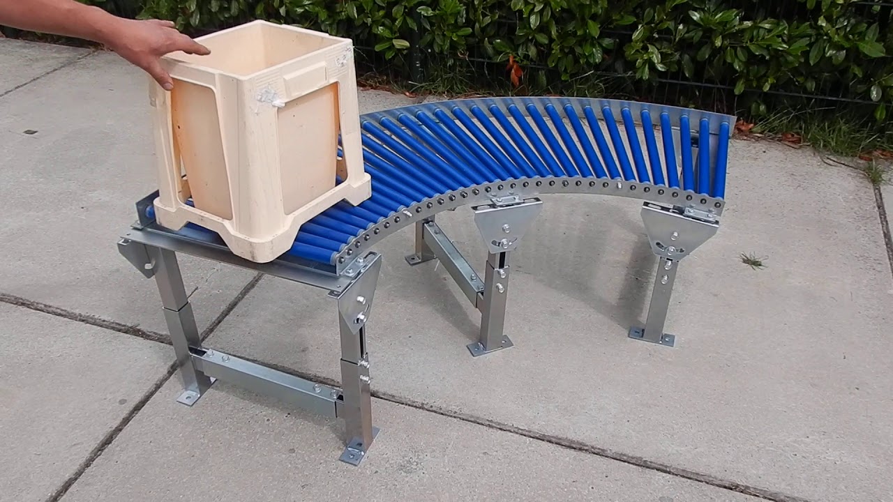 Rollenbaanbocht 90 graden voor veiling fust, bloemen fust - YouTube