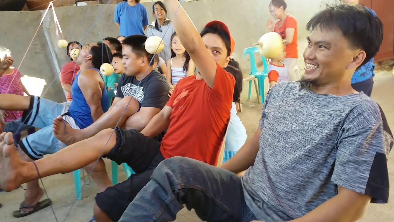 Apple eating contest @ ucab benguet - YouTube