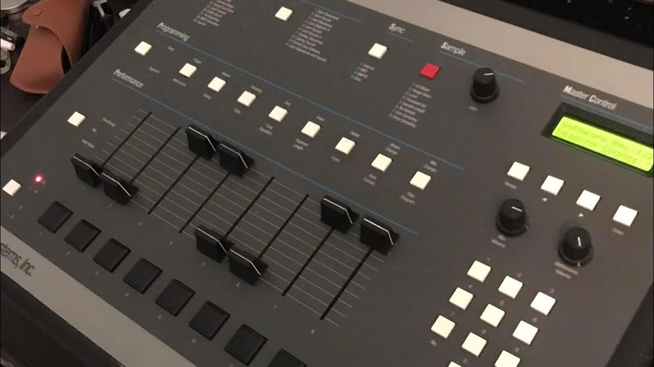 JUST ME MAKING A BEAT ON THE SP-1200:#emusp1200 Prod: by eDK aka the ...