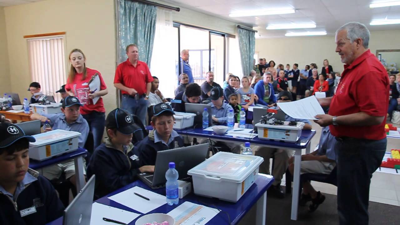 Curro Mossel Bay Robotics 1 - YouTube