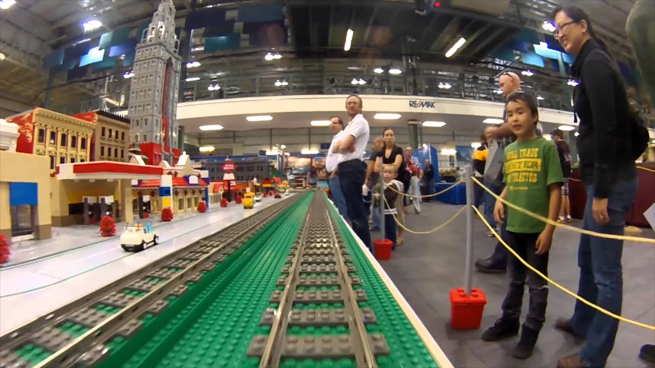 Train view of Nalug's Lego train display Great edm - YouTube