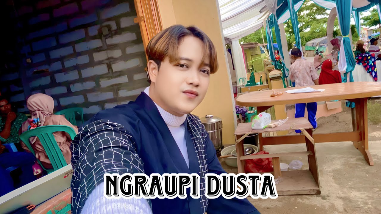 NGRAUPI DUSTA (dede risty) cover AGUS REVANKA - YouTube
