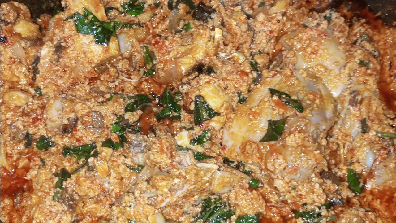 Nigerian Chicken Fried Egusi Soup #nigerianfood - YouTube
