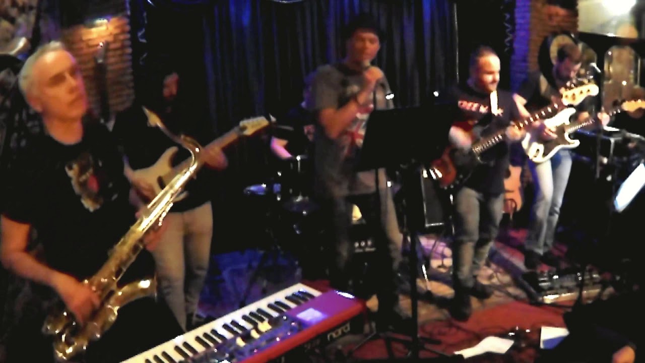 Free Walk Band live Always On The Run - YouTube
