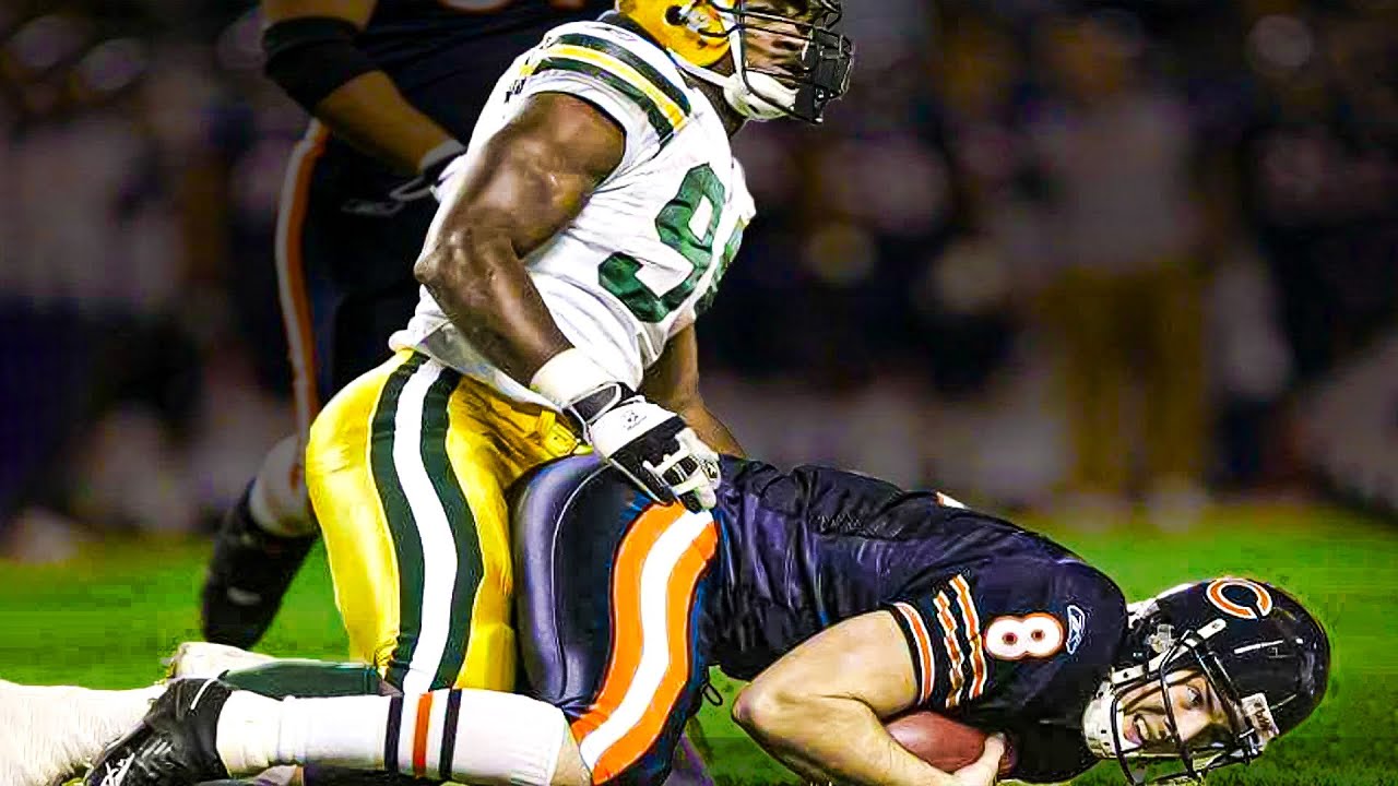 10 Embarrassing NFL Moments - YouTube