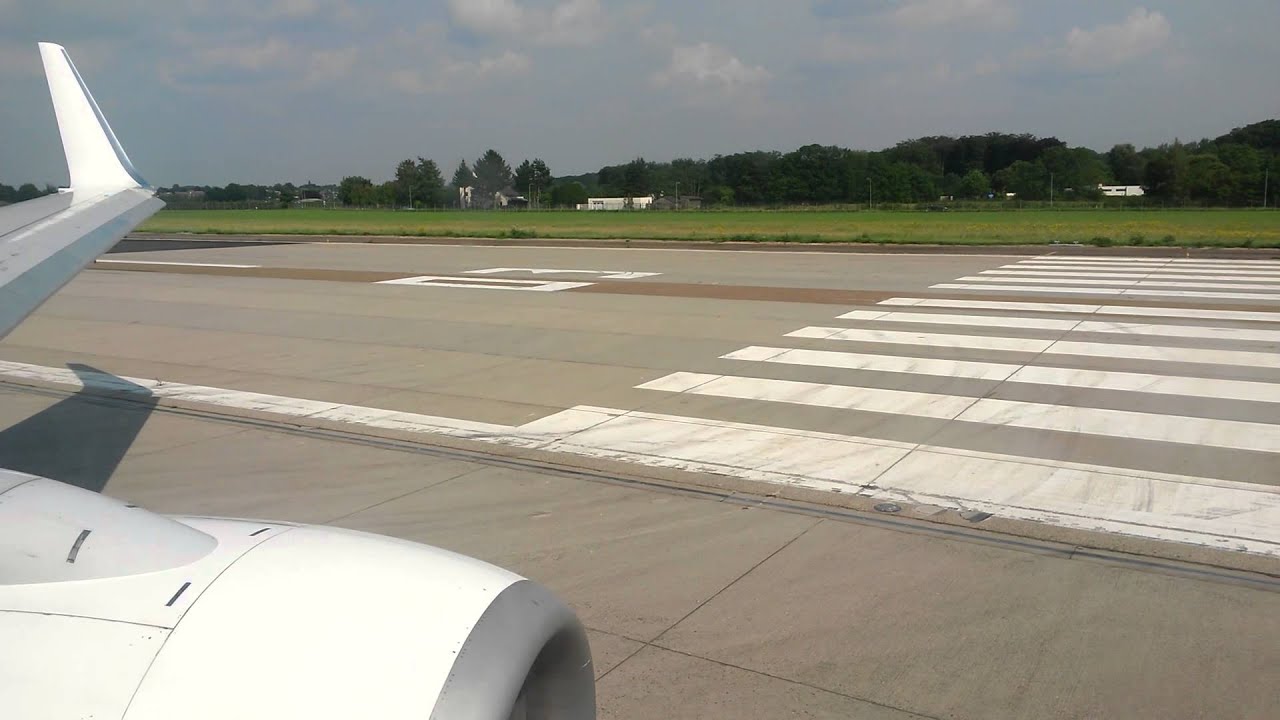 Landen/landing Maastricht Aachen Airport (EHBK/MST) 27-7-2014 - 1080p ...