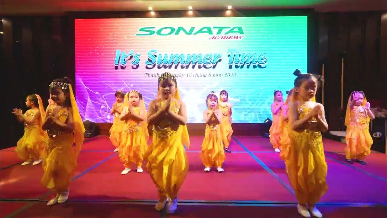 Waka waka Team Kiddance - YouTube