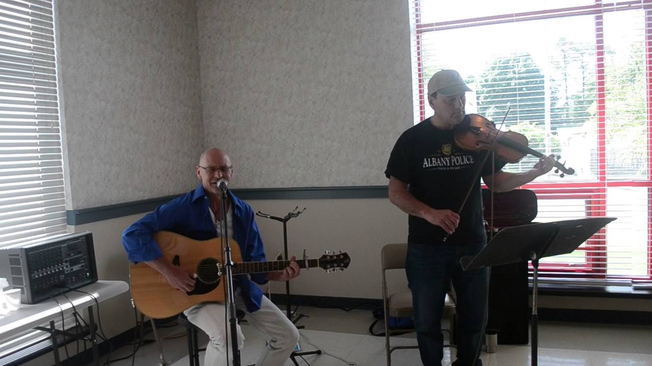 God bless The USA, performed by Ken Fuller and Craig Thaler. - YouTube