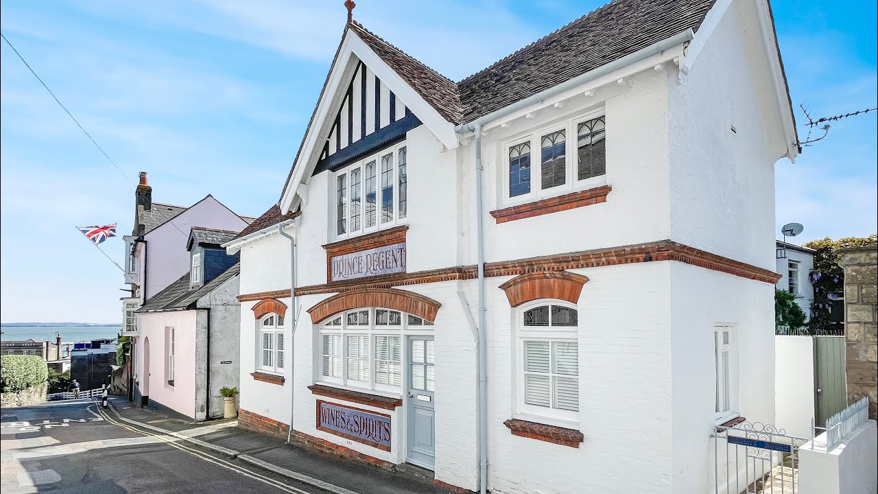 Regent House, Market Hill, Cowes, Isle of Wight - YouTube