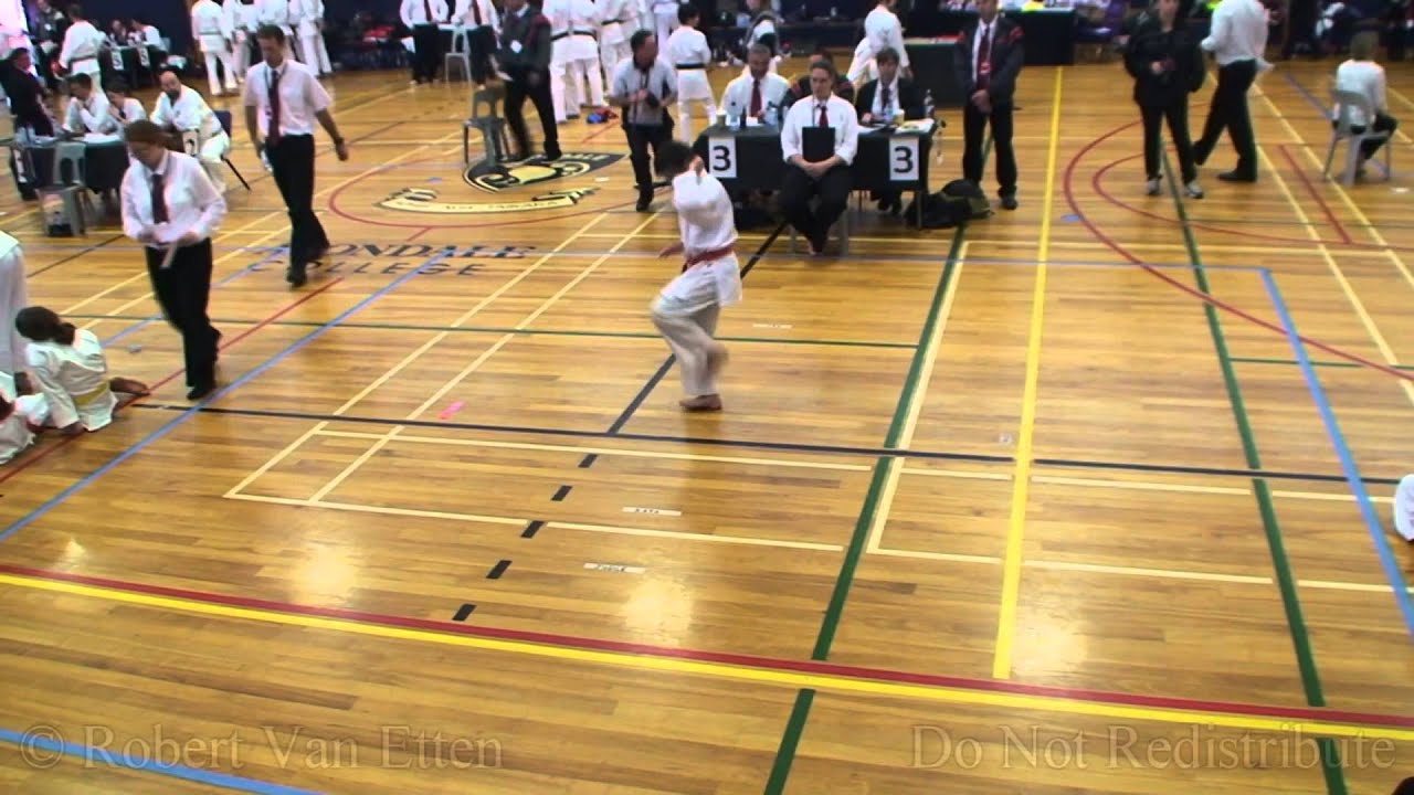 gkr nz nats 2012 ring3 12 13yr male 8th 7th kyu kata 01 saifa - YouTube