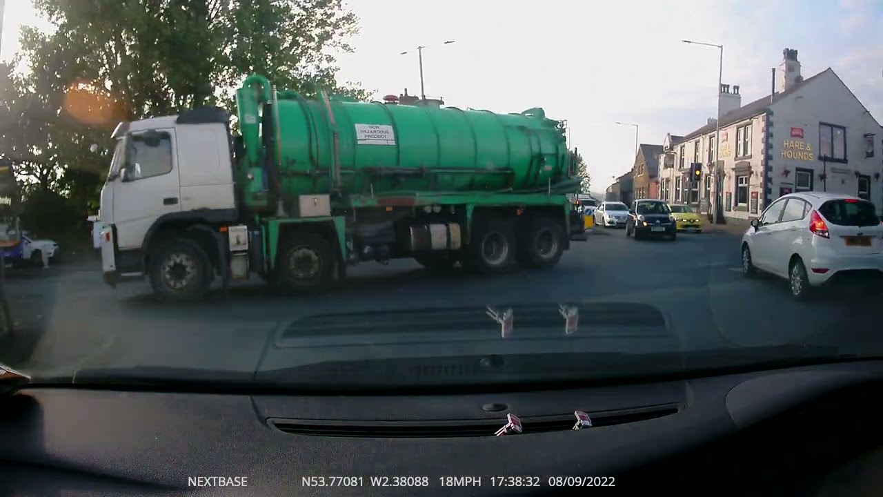 Dangerous driving HGV Tanker causes havoc at traffic lights. Clayton Le ...