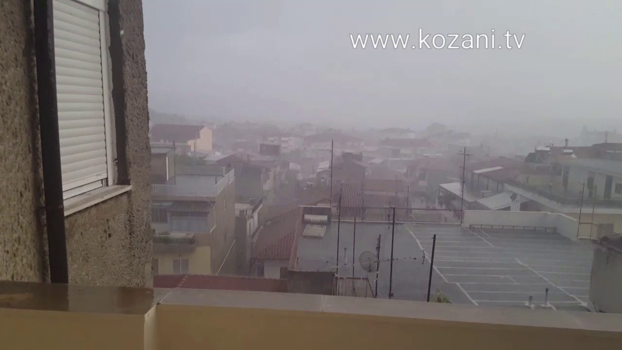 Σφοδρή καταιγίδα με χαλάζι και κεραυνούς - YouTube