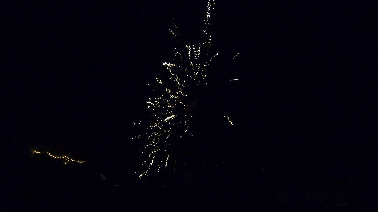 triangle lake fireworks 5 - YouTube