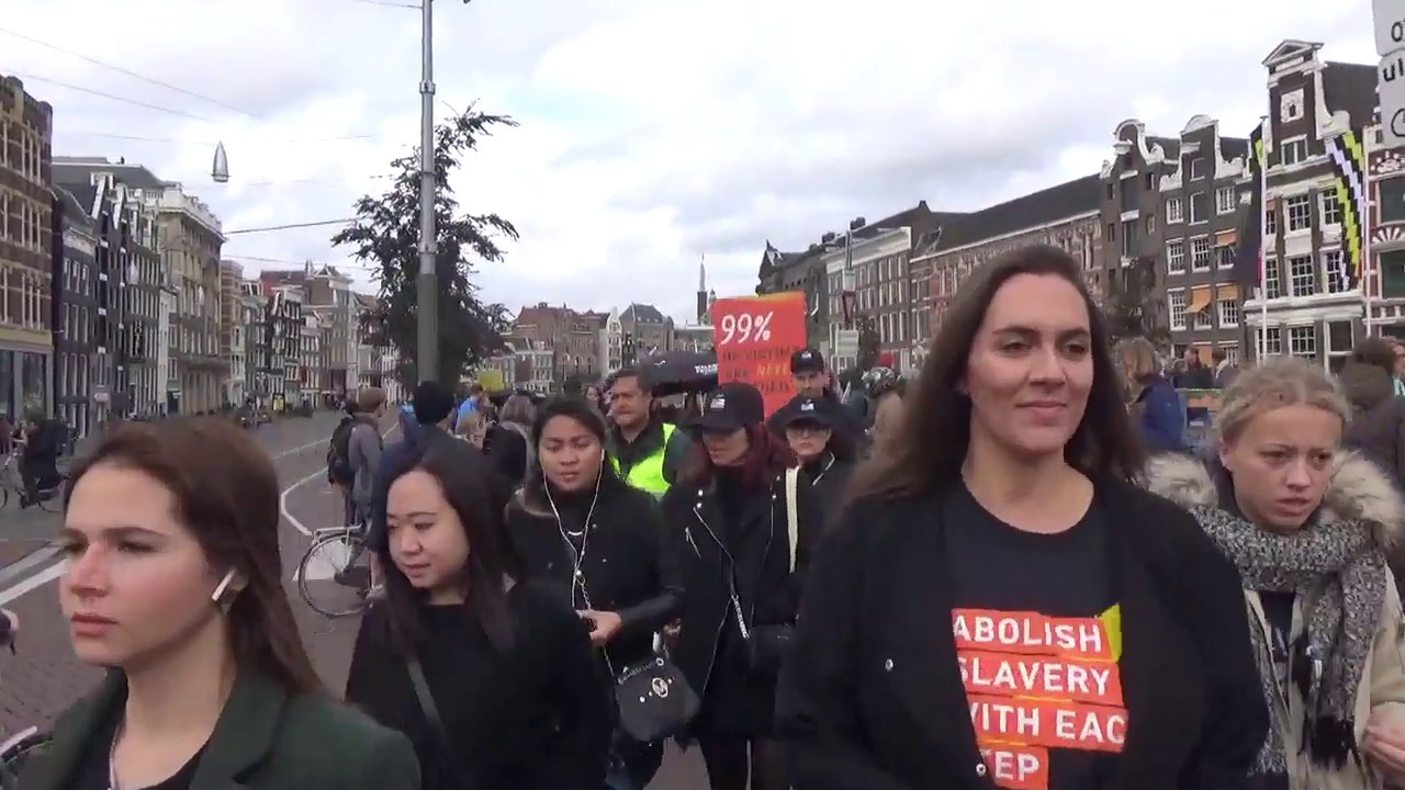 Demonstratie We Walk For Freedom : Amsterdam the Netherlands - YouTube