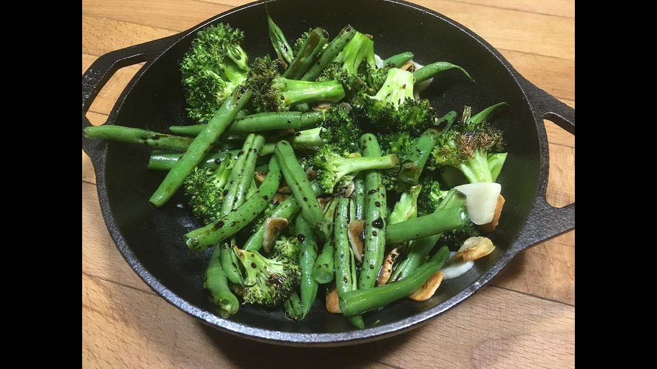 Balsamic Glazed Broccoli & Green Beans - YouTube