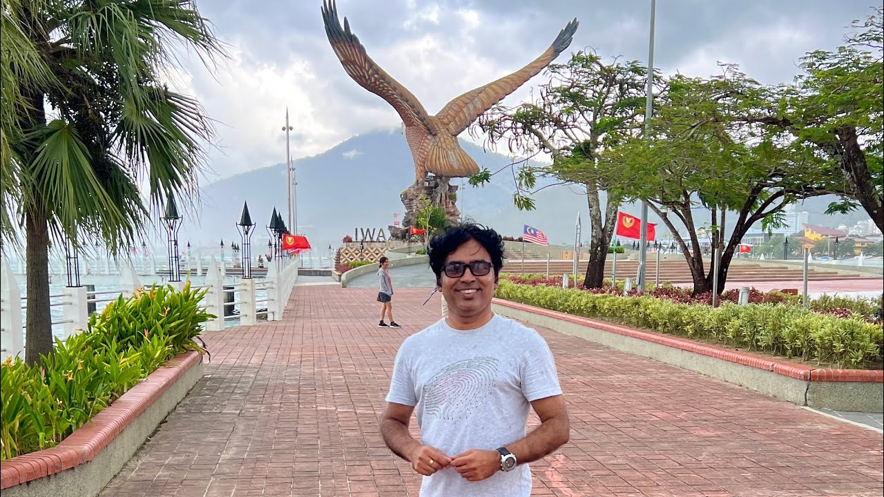 Eagle Square | Dataran Lang | Langkawi | Malaysia - YouTube