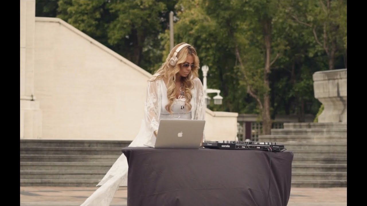 International DJ Maria Matarelli and DJFNA - "In tha Streets" Limitless ...
