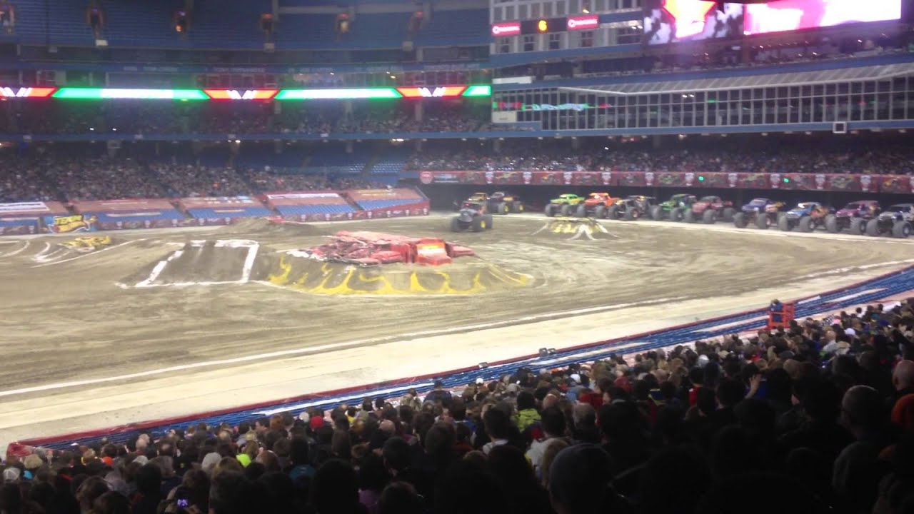 2013 Monster Jam Freestyle KRAZY TRAIN Rogers Centre Toronto Full HD ...