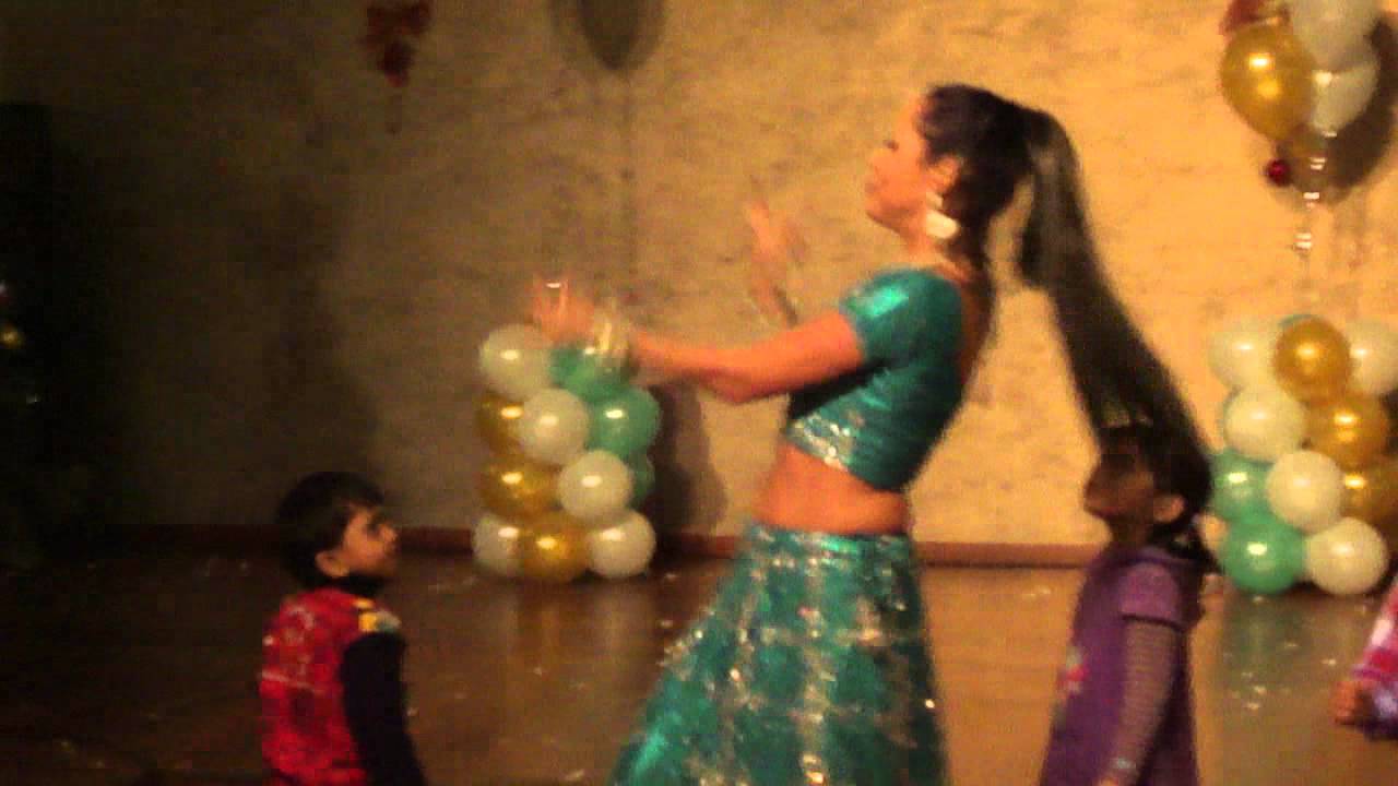 Chammak Challo dance hit - YouTube