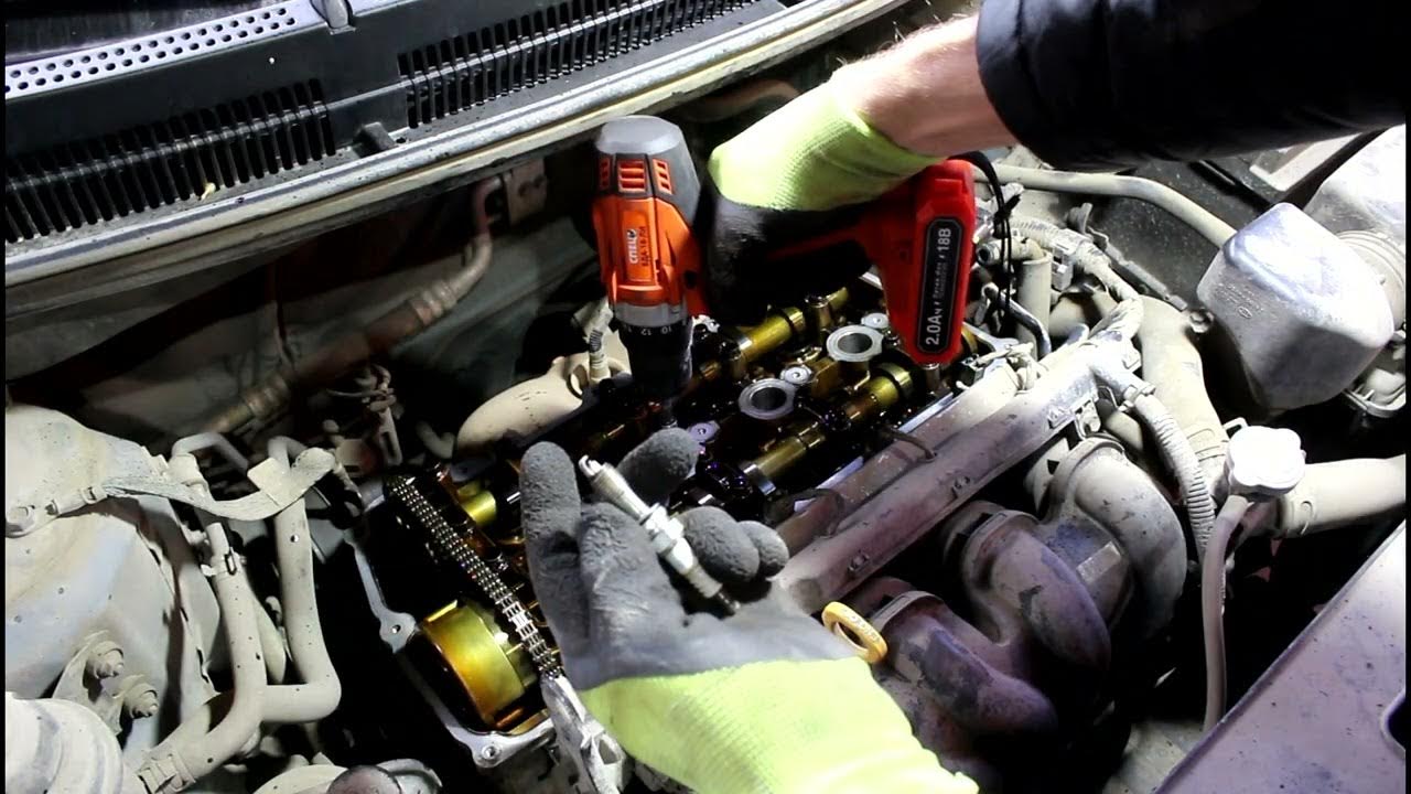 Замена прокладки крышки клапанов и свечей зажигания на Kia Rio 1,4 Киа ...